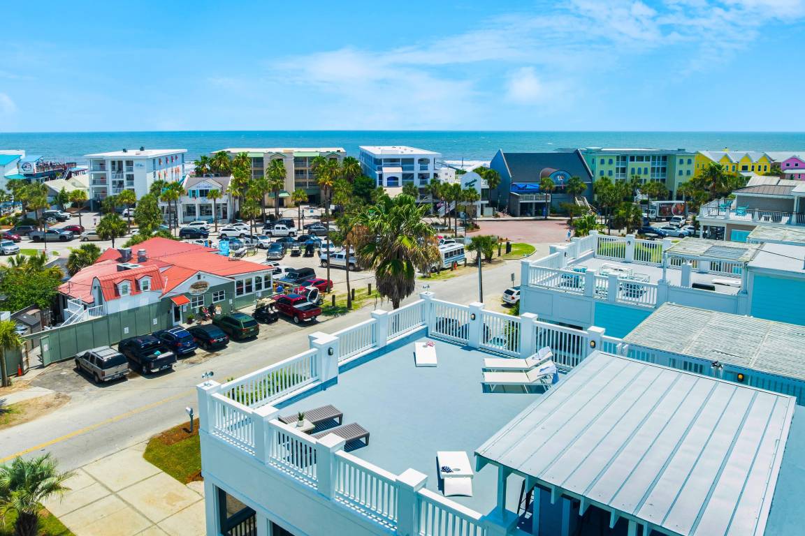 243 M² House ∙ 6 Bedrooms ∙ 12 Guests - Isle of Palms Beach, SC
