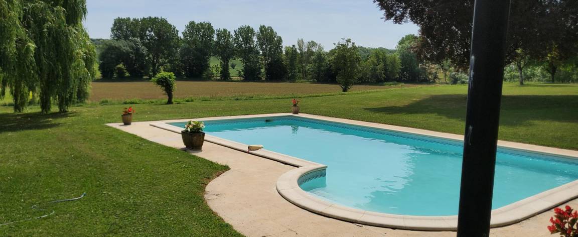 110 M² Maison De Vacances ∙ 4 Chambres ∙ 8 Personnes - Biron