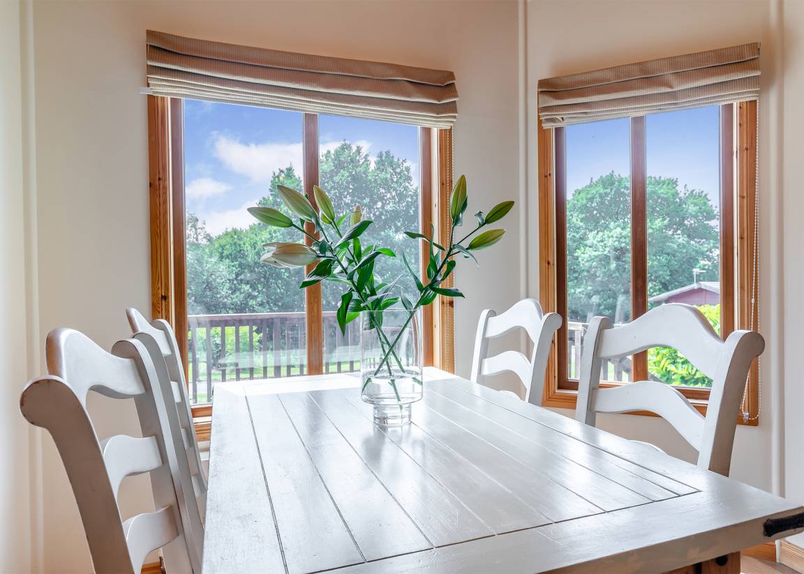 Chalet ∙ 2 Bedrooms ∙ 4 Guests - Derbyshire