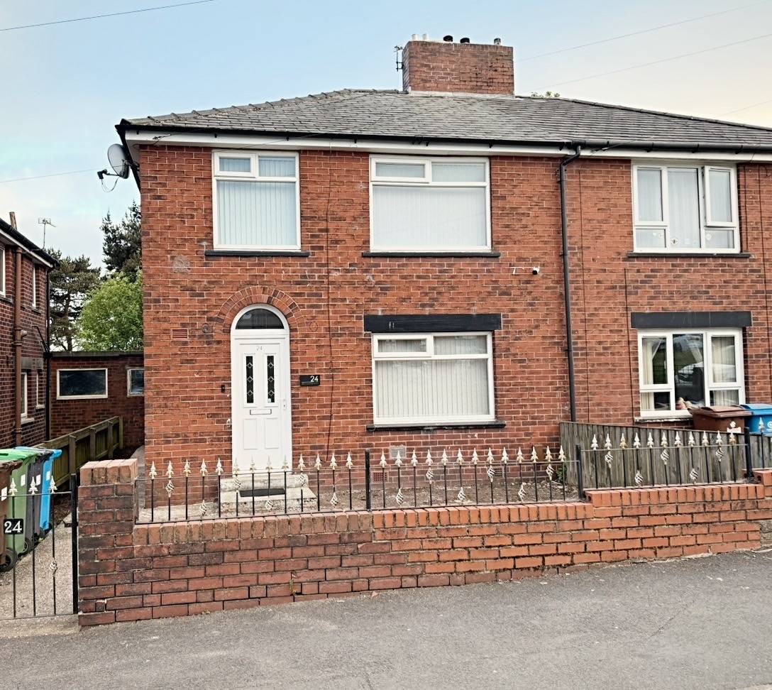 90 M² House ∙ 3 Bedrooms ∙ 5 Guests - Oldham