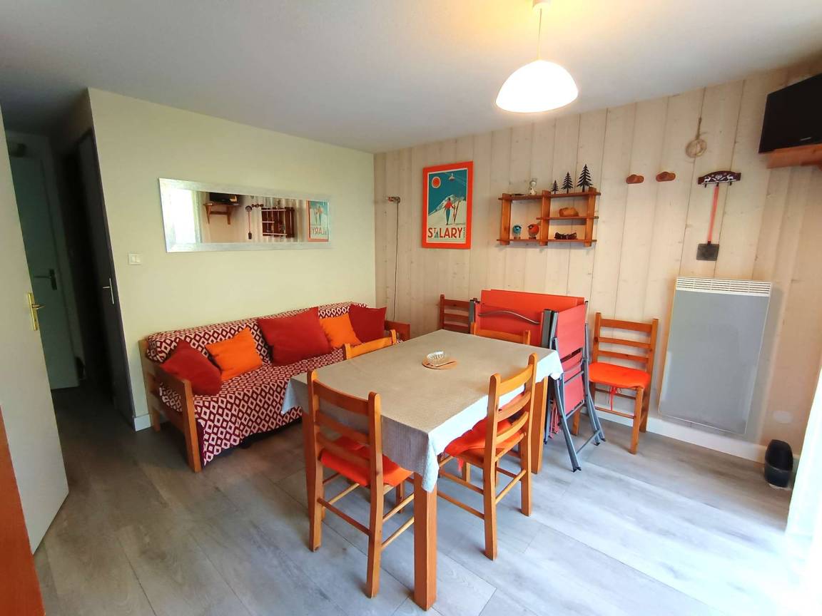 30 M² Apartamento ∙ 2 Habitaciones ∙ 4 Huéspedes - Arreau