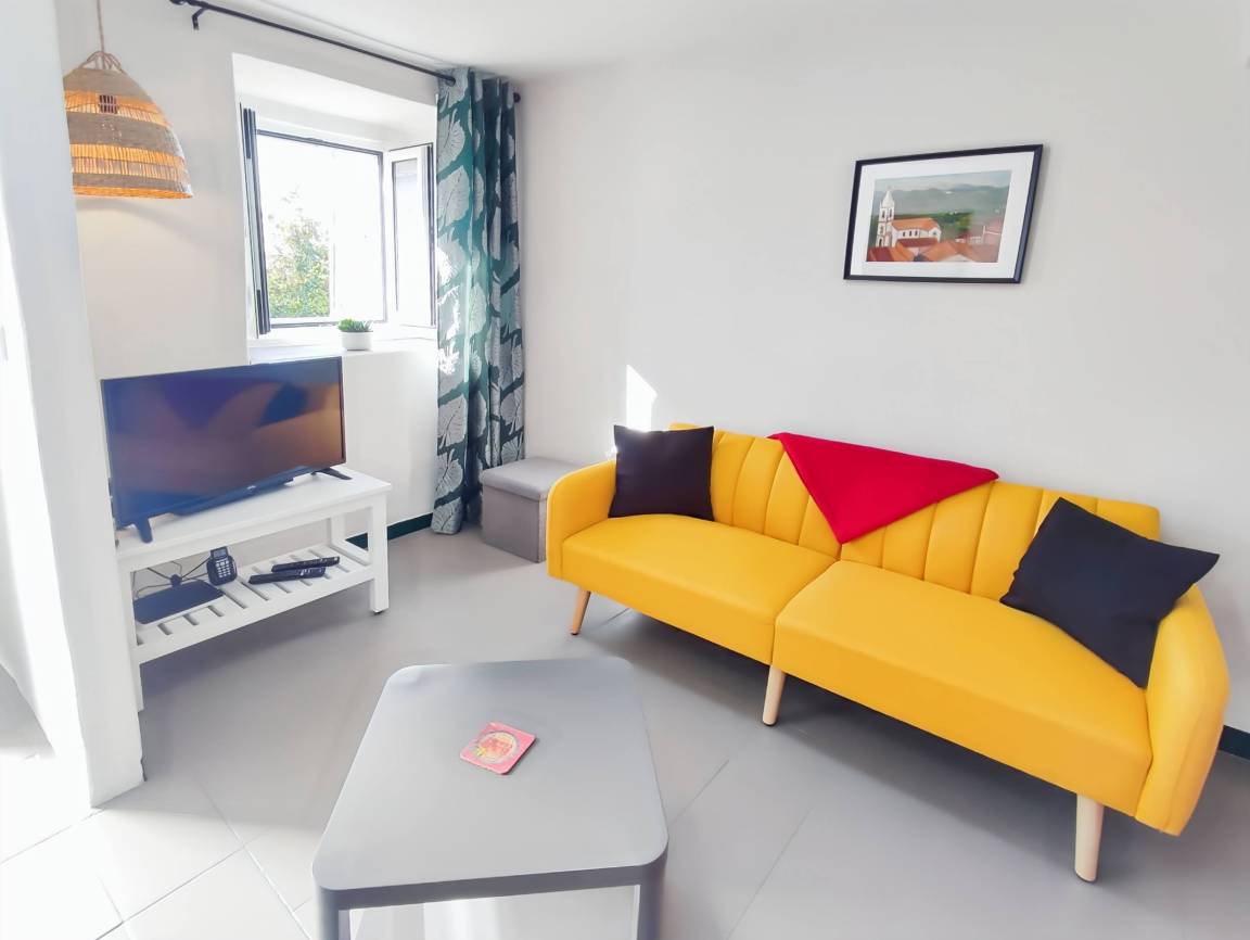 42 M² Maison De Vacances ∙ 2 Chambres ∙ 3 Personnes - Cadaval