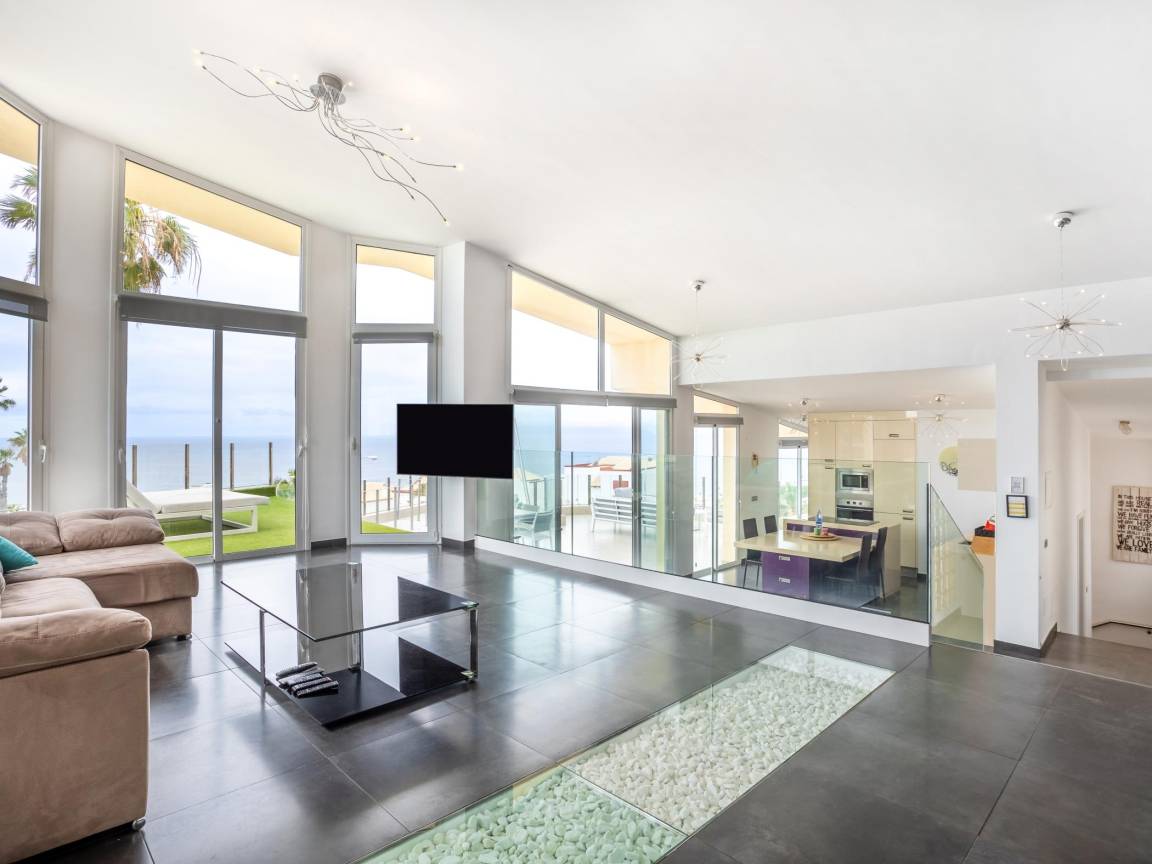 140 M² Villa ∙ 3 Slaapkamers ∙ 6 Gasten - Los Cristianos