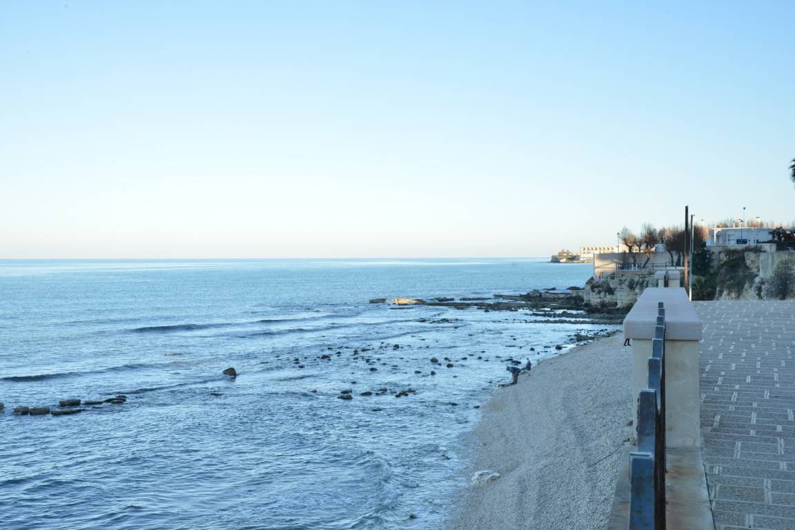 110 M² Apartment ∙ 2 Bedrooms ∙ 4 Guests - Trani