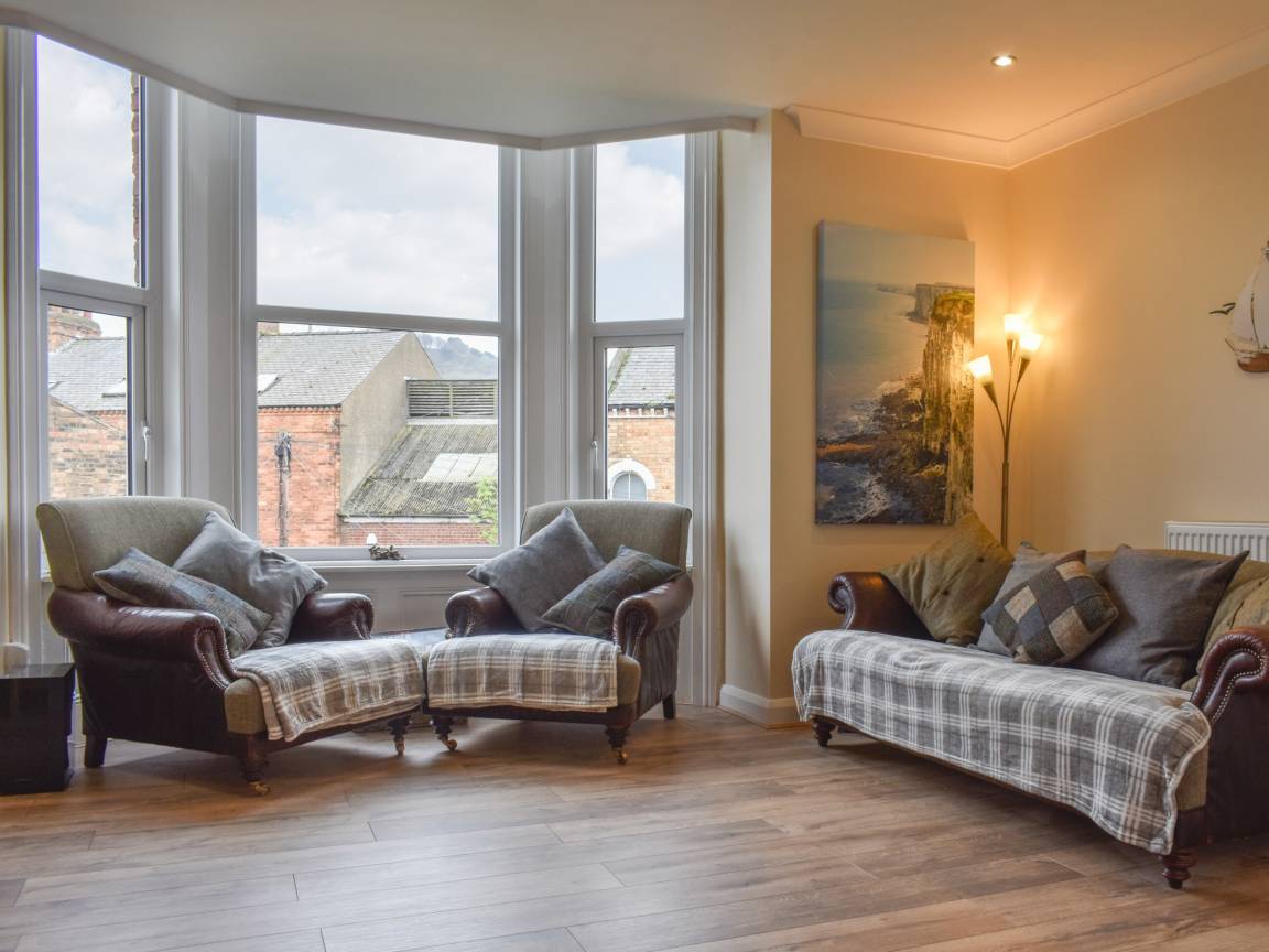 Cottage ∙ 2 Bedrooms ∙ 5 Guests - Scarborough