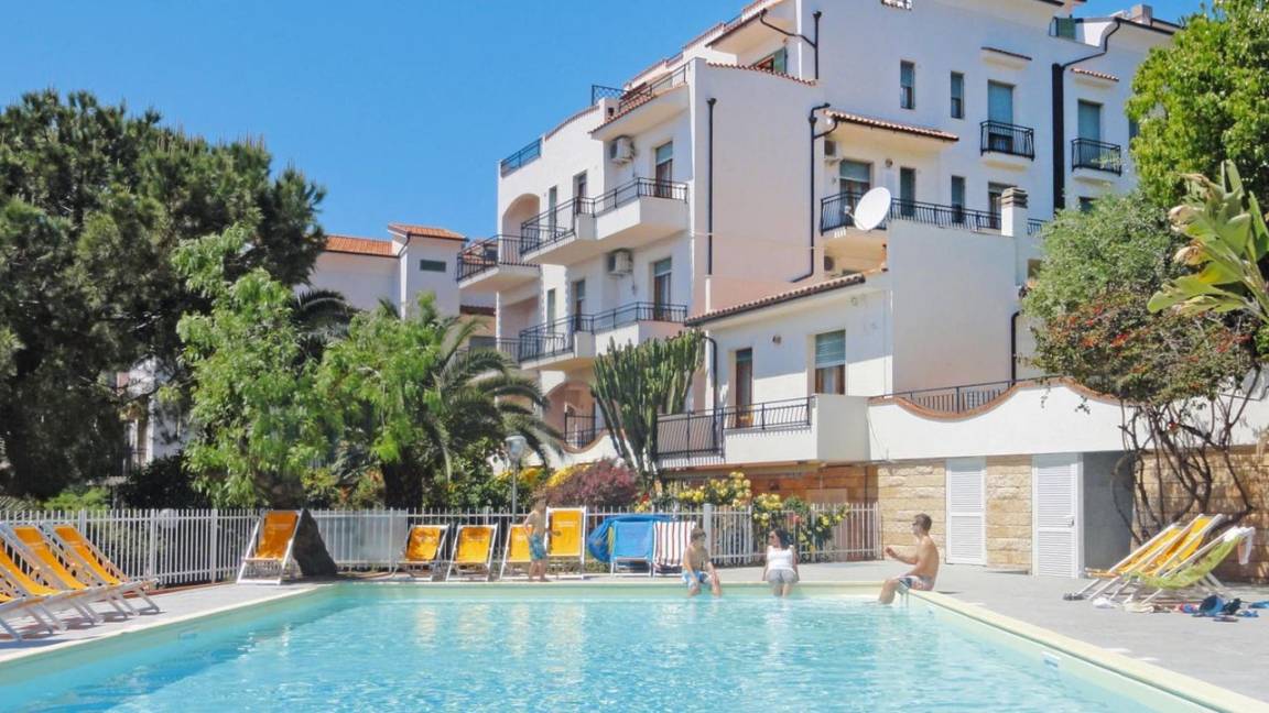 45 M² Apartment ∙ 1 Bedroom ∙ 5 Guests - Finale Ligure