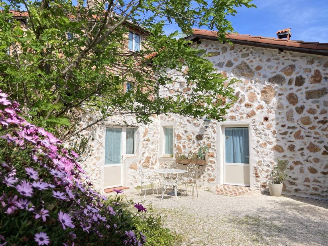 70 M² Gîte ∙ 3 Bedrooms ∙ 6 Guests - Céret