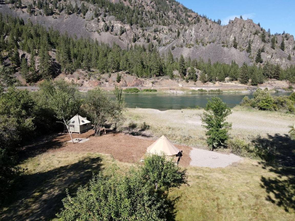 Camping ∙ 1 Chambre ∙ 2 Personnes - Montana