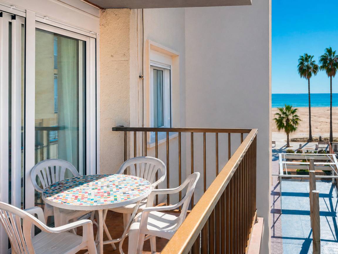 60 M² Apartamento ∙ 2 Habitaciones ∙ 4 Huéspedes - Altafulla