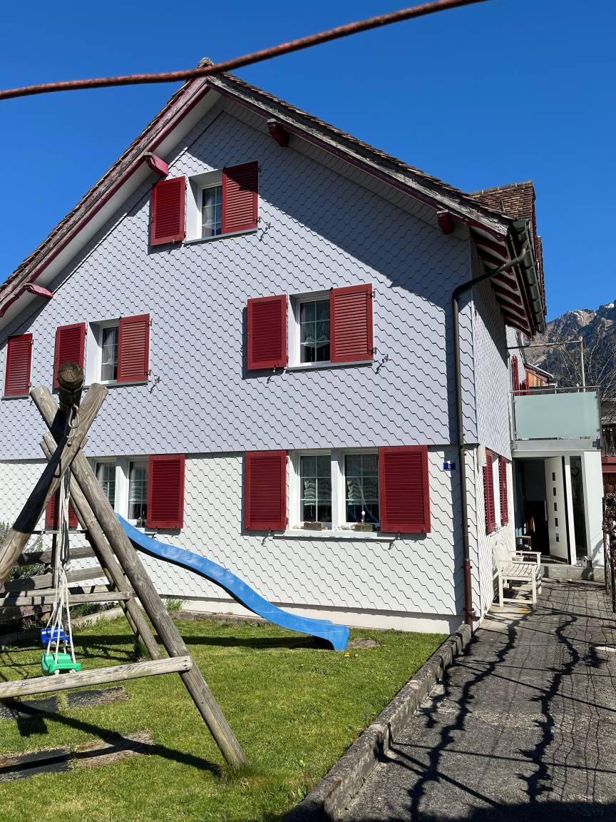 120 M² Ferienhaus ∙ 3 Schlafzimmer ∙ 6 Gäste - Sevelen