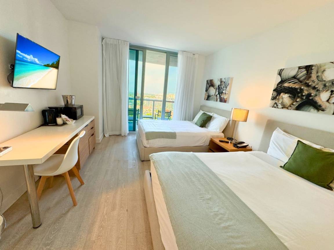 357 M² Apartamento ∙ 1 Habitación ∙ 4 Huéspedes - Hallandale Beach