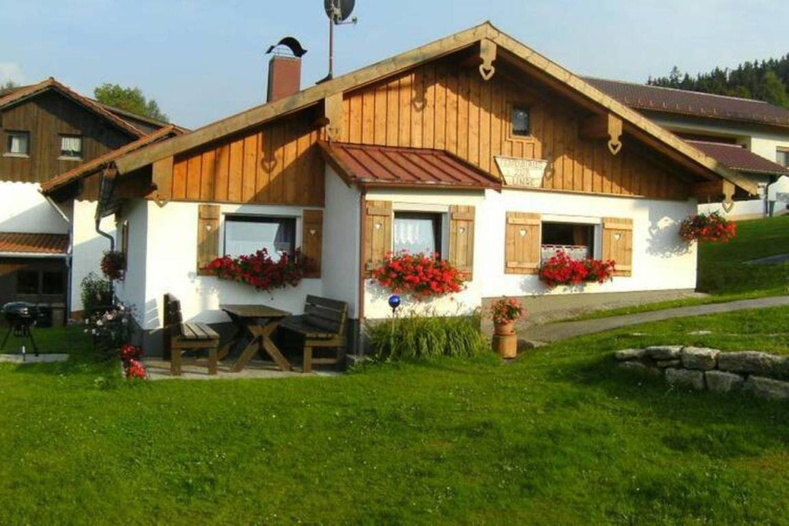 110 M² Ferienhaus ∙ 2 Schlafzimmer ∙ 6 Gäste - Almberg
