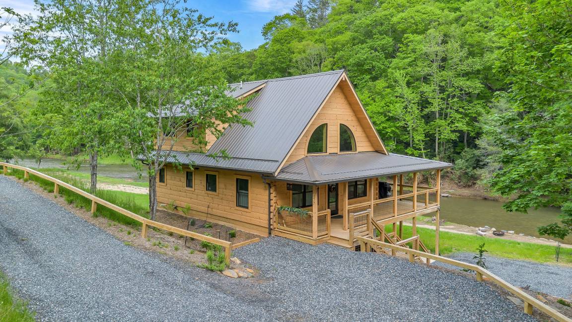 Cabaña ∙ 3 Habitaciones ∙ 6 Huéspedes - Lansing, NC