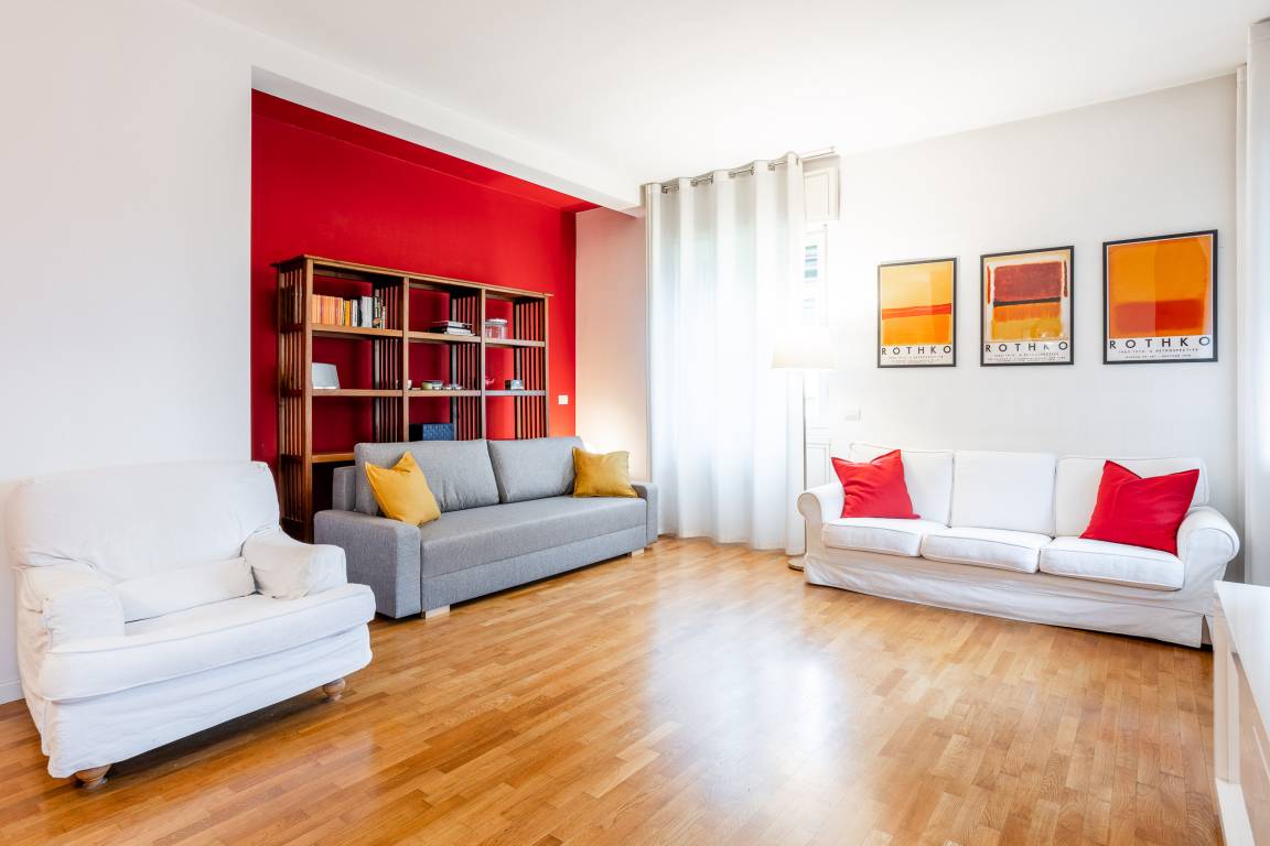 85 M² Apartamento ∙ 2 Habitaciones ∙ 5 Huéspedes - Monza
