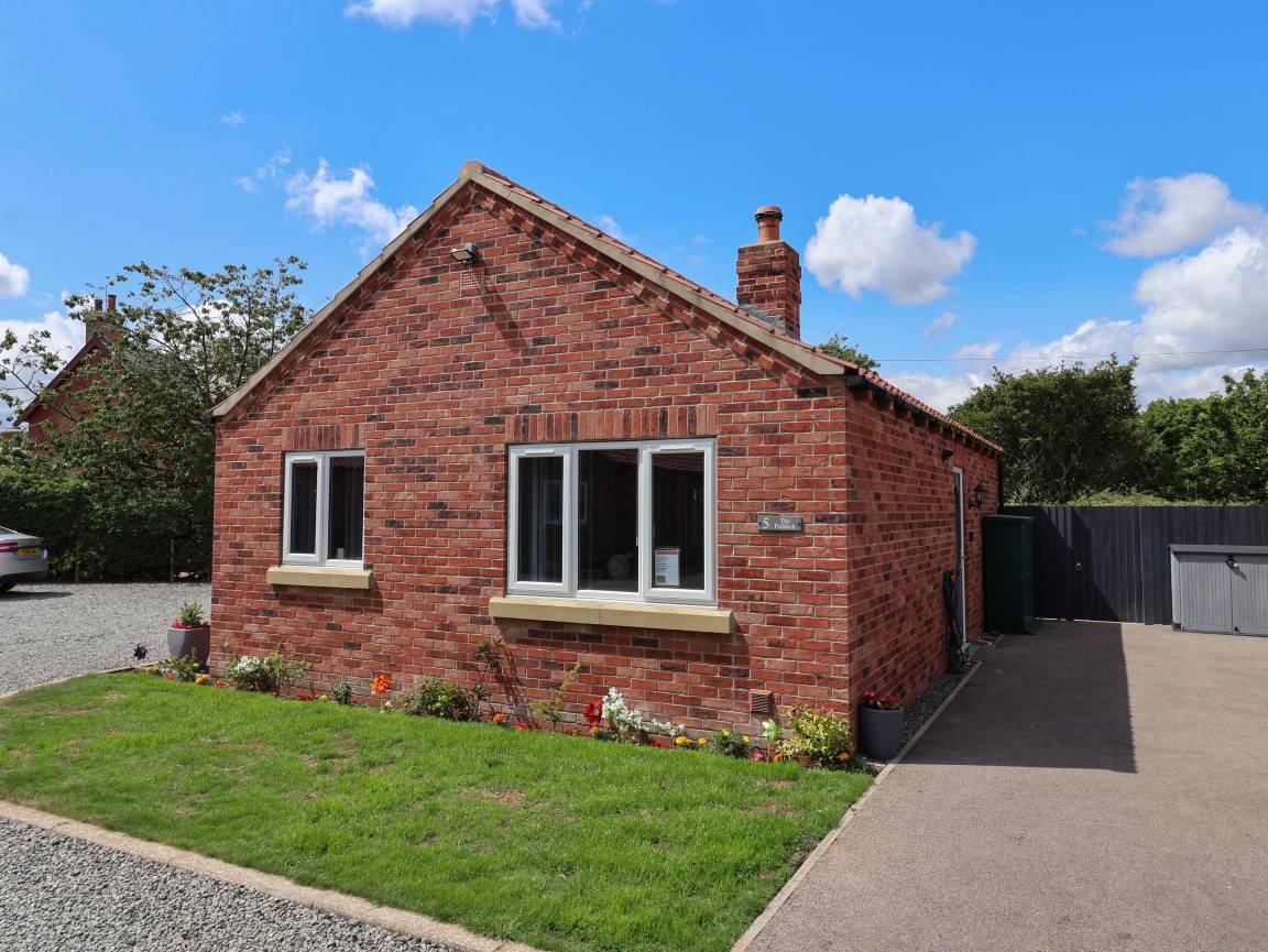 Cottage ∙ 2 Bedrooms ∙ 4 Guests - Bridlington