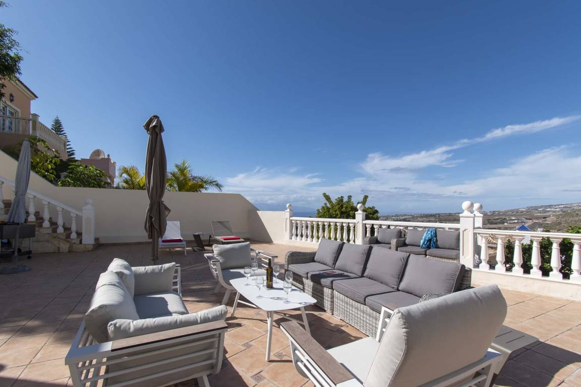 205 M² Villa ∙ 4 Habitaciones ∙ 8 Huéspedes - Los Cristianos