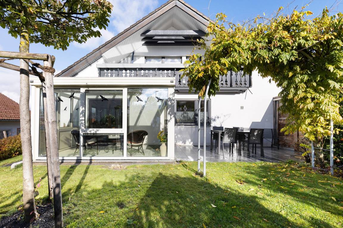 90 M² Apartment ∙ 3 Bedrooms ∙ 5 Guests - Münsingen