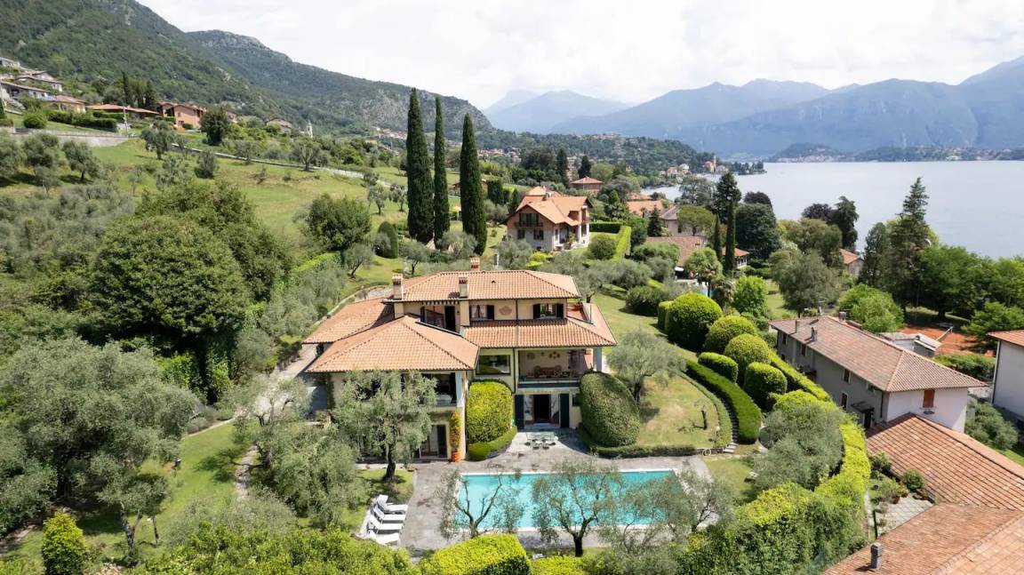 300 M² Villa ∙ 4 Chambres ∙ 10 Personnes - Menaggio