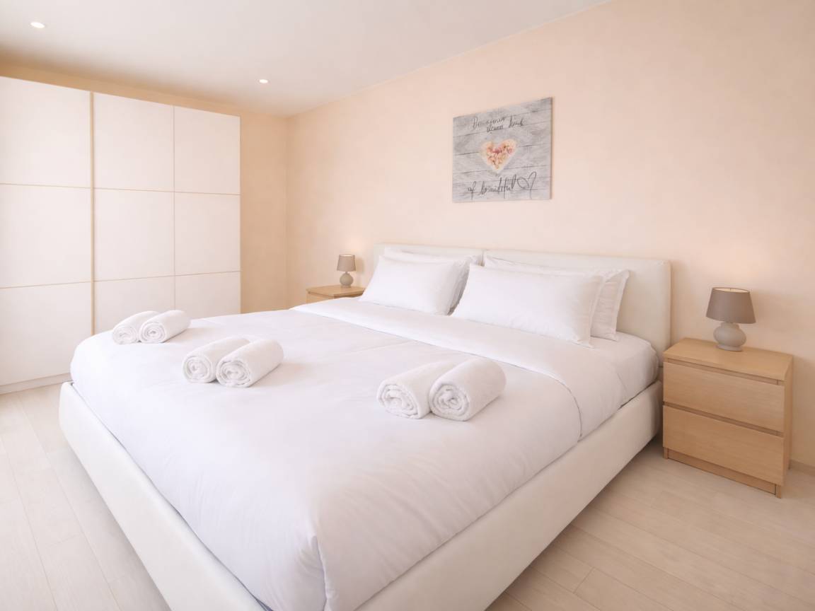 Bed And Breakfast ∙ 1 Bedroom ∙ 4 Guests - Cernobbio