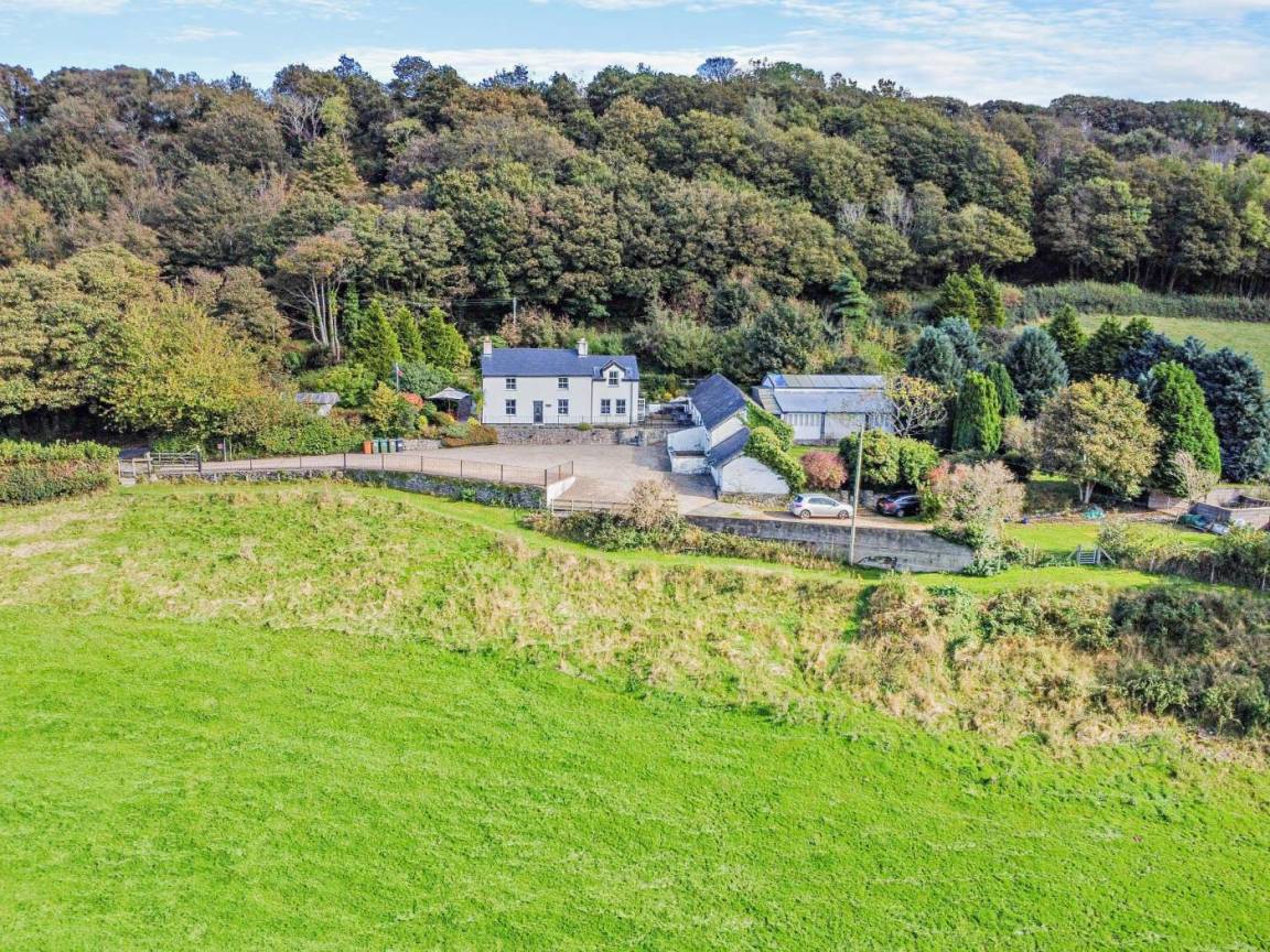 Cottage ∙ 5 Bedrooms ∙ 10 Guests - Conwy