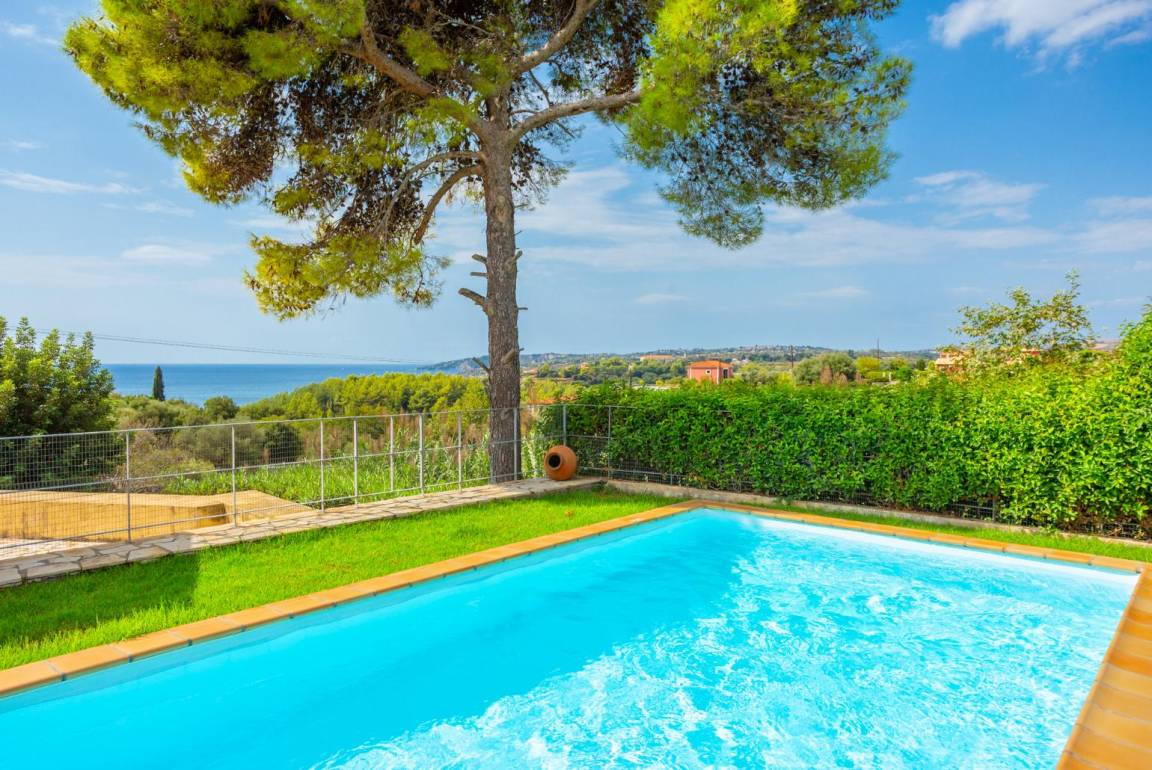120 M² Villa ∙ 2 Bedrooms ∙ 4 Guests - Kefalonia