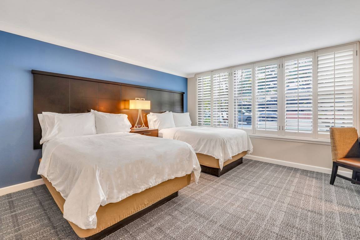 Hotel ∙ 1 Bedroom ∙ 4 Guests - Savannah, GA