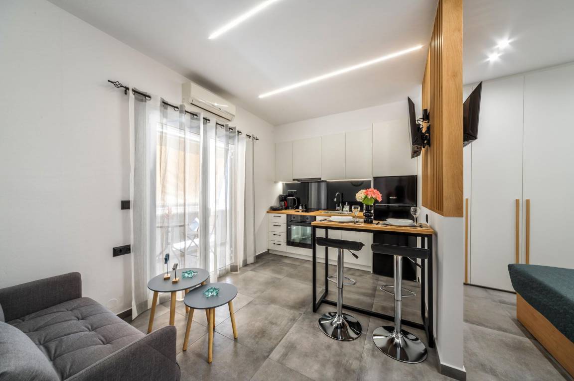 24 M² Appartement ∙ 1 Slaapkamer ∙ 2 Gasten - Iraklion