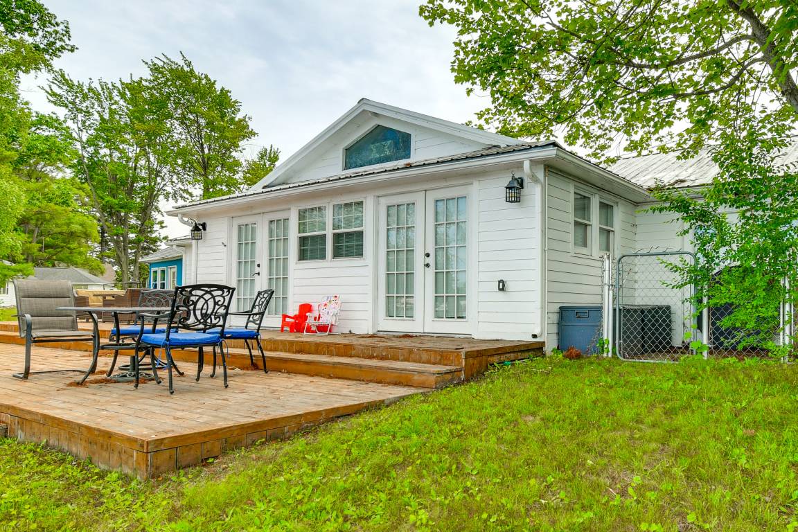 125 M² Cottage ∙ 3 Bedrooms ∙ 8 Guests - Gladwin, MI