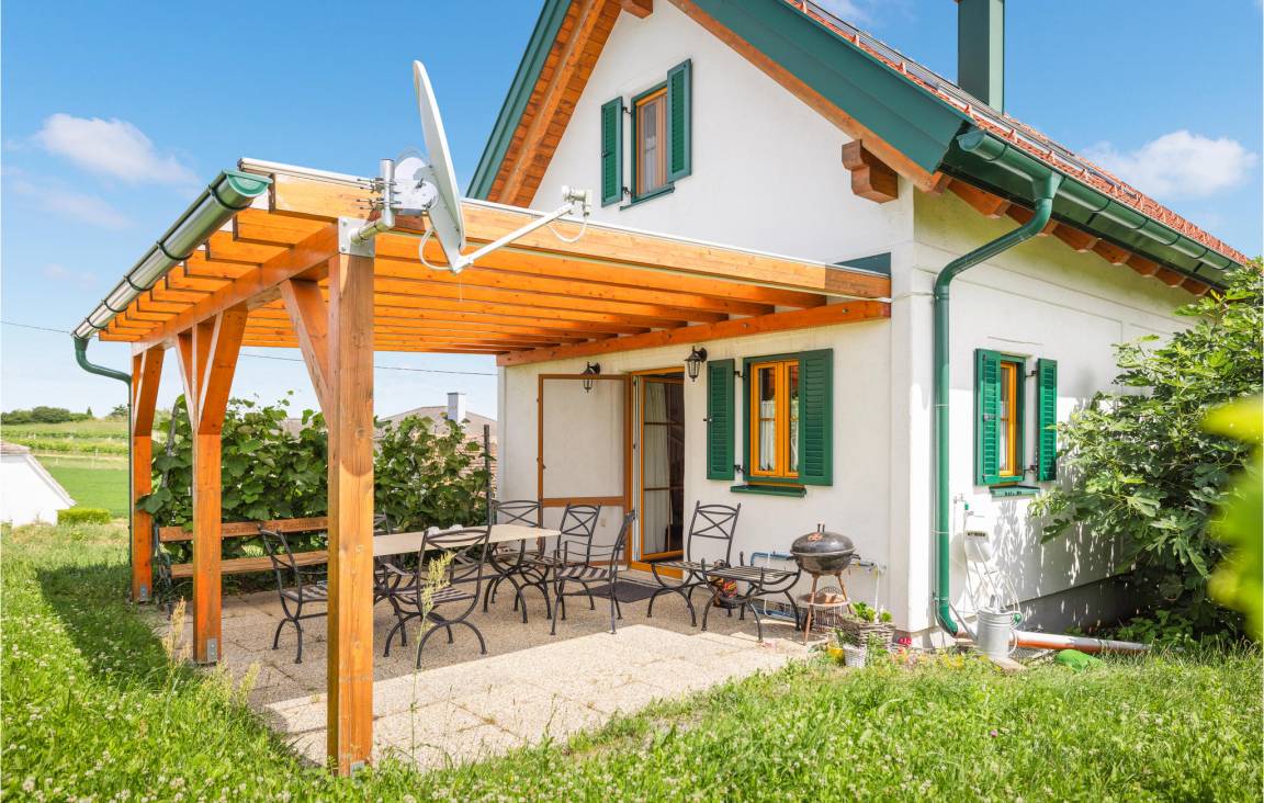 100 M² House ∙ 3 Bedrooms ∙ 6 Guests - Szombathely