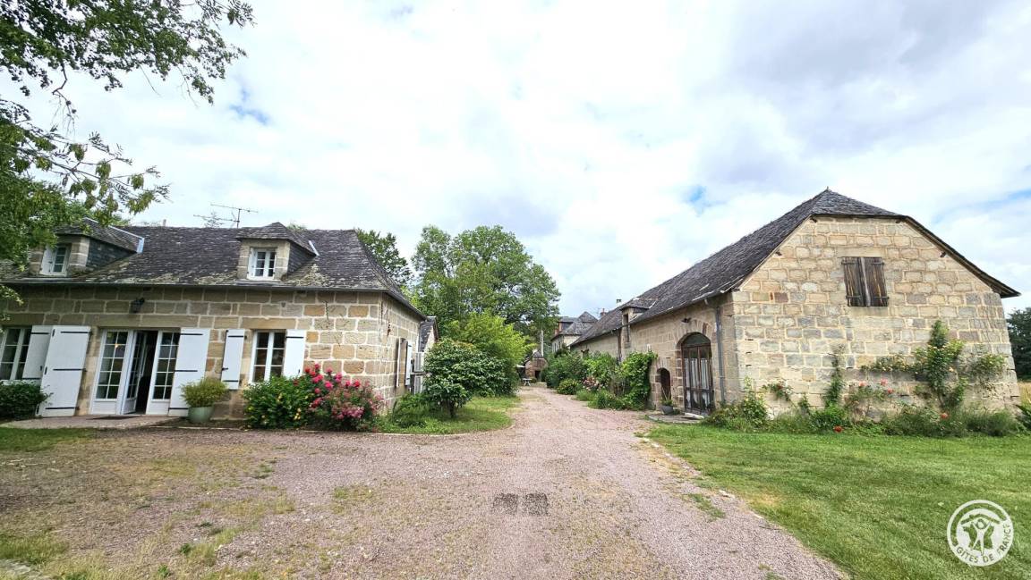 120 M² Gîte ∙ 4 Chambres ∙ 8 Personnes - Brive-la-Gaillarde