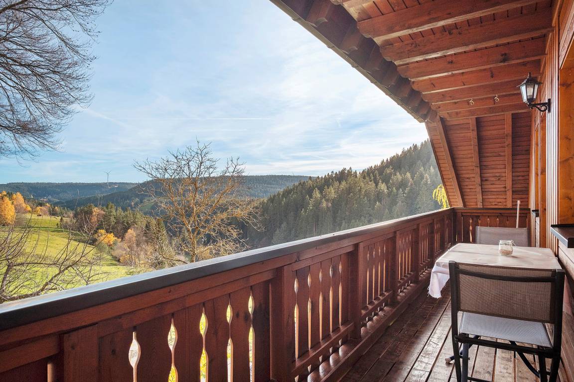 60 M² Ferienwohnung ∙ 2 Schlafzimmer ∙ 4 Gäste - Schramberg