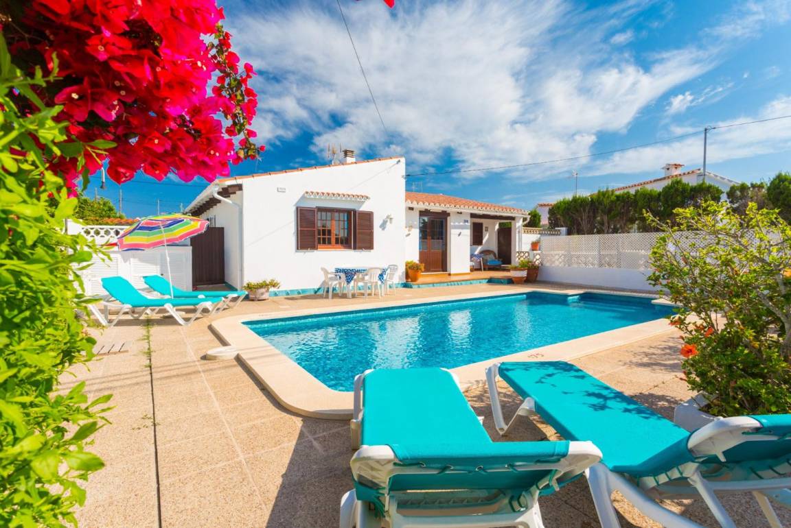 120 M² Villa ∙ 3 Bedrooms ∙ 6 Guests - Alaior