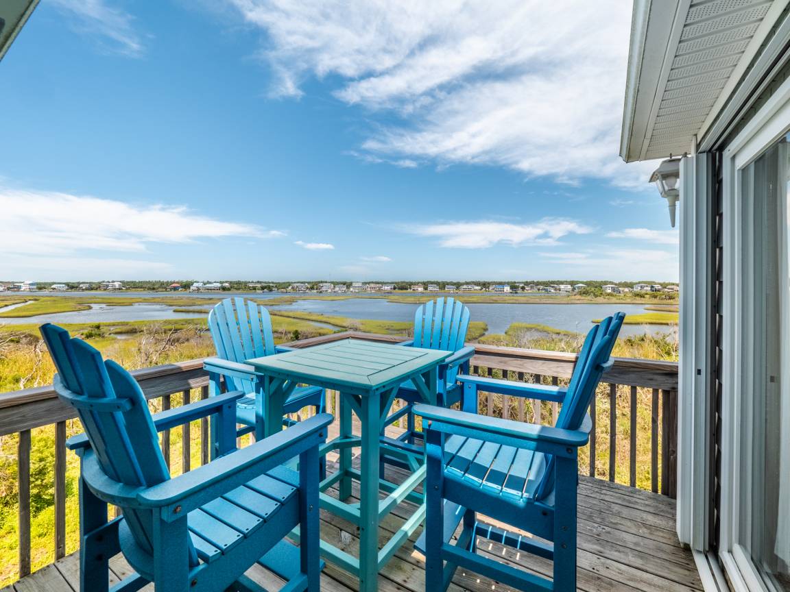 167 M² House ∙ 3 Bedrooms ∙ 8 Guests - North Topsail Beach, NC