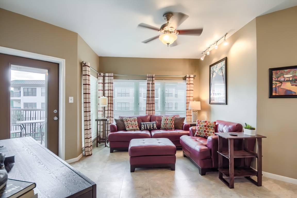 90 M² Apartment ∙ 2 Bedrooms ∙ 6 Guests - New Braunfels, TX