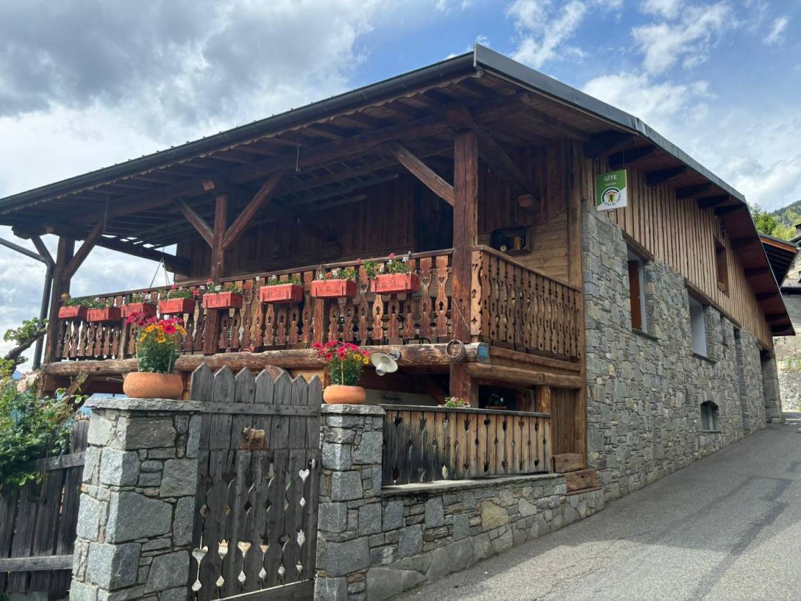99 M² Gîte ∙ 3 Chambres ∙ 8 Personnes - Moutiers