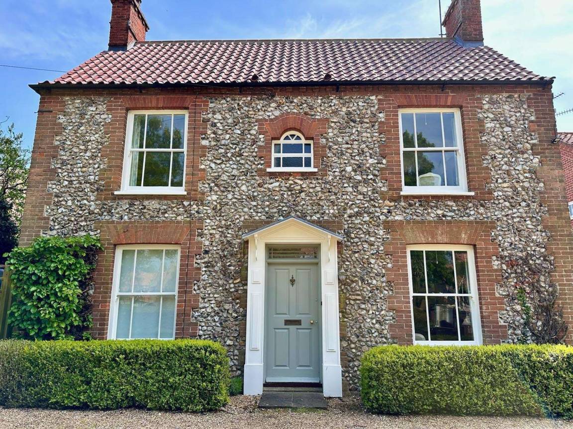 Cottage ∙ 3 Bedrooms ∙ 6 Guests - Burnham Market