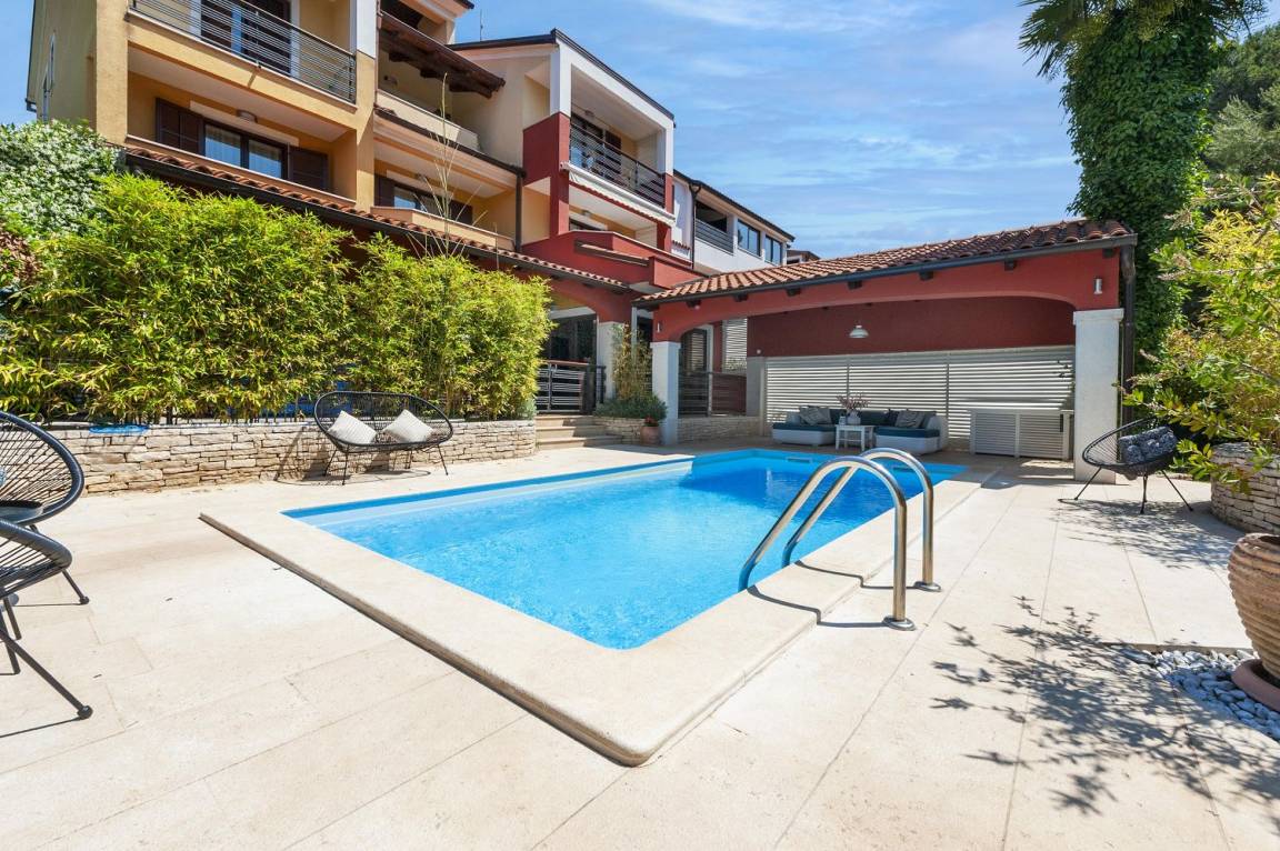 80 M² Ferienwohnung ∙ 2 Schlafzimmer ∙ 5 Gäste - Rovinj