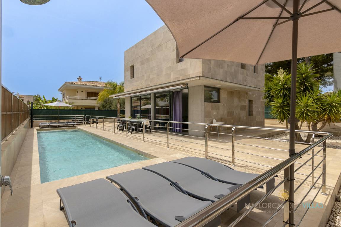 600 M² Villa ∙ 6 Bedrooms ∙ 12 Guests - Mallorca