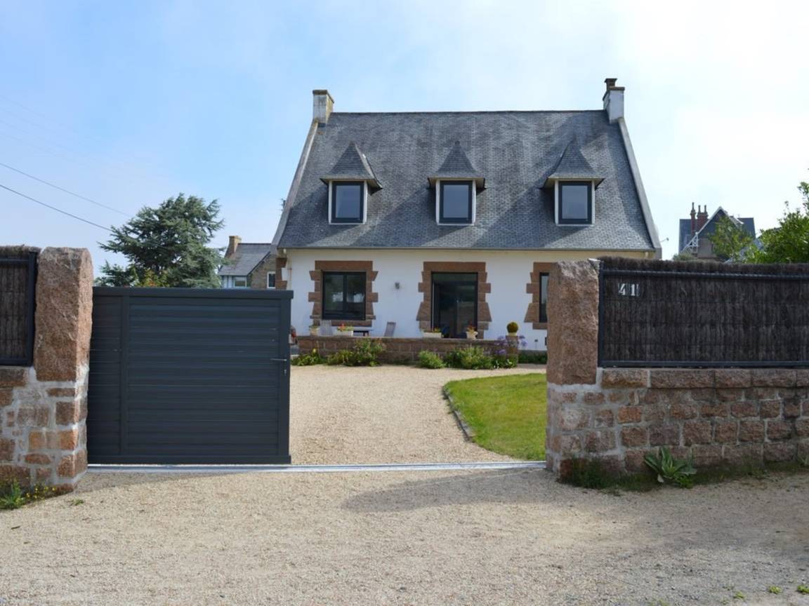 180 M² Maison De Vacances ∙ 3 Chambres ∙ 8 Personnes - Trégastel