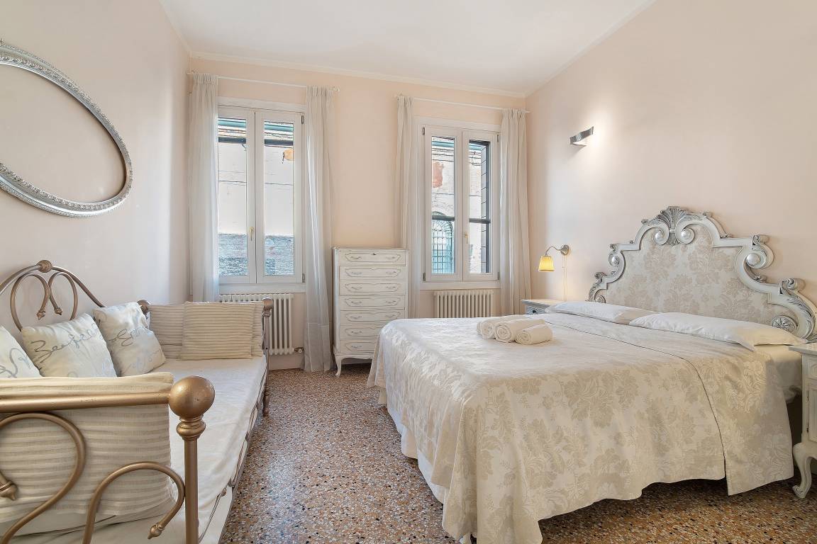 80 M² House ∙ 2 Bedrooms ∙ 6 Guests - Venice