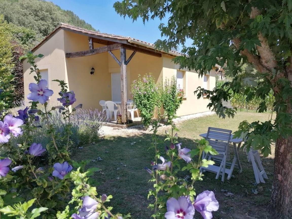 60 M² Gîte ∙ 2 Chambres ∙ 4 Personnes - Périgord