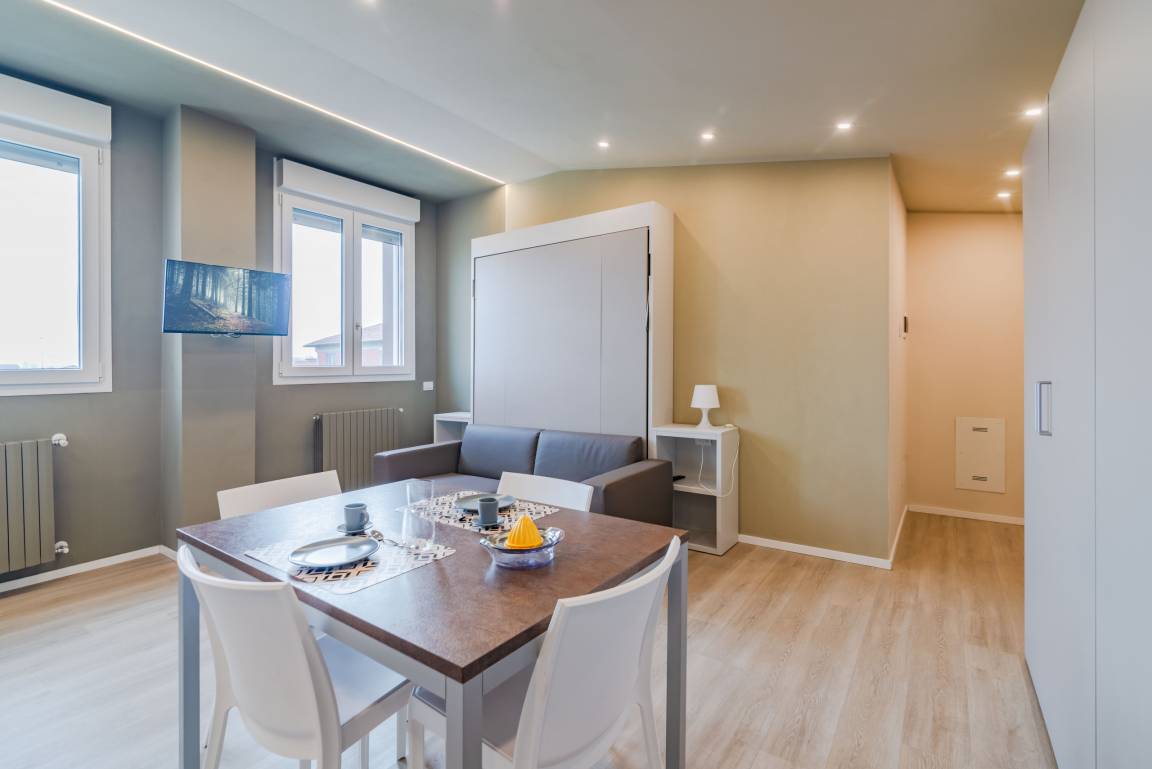 28 M² Studio Flat ∙ 2 Guests - Pavia, Italy