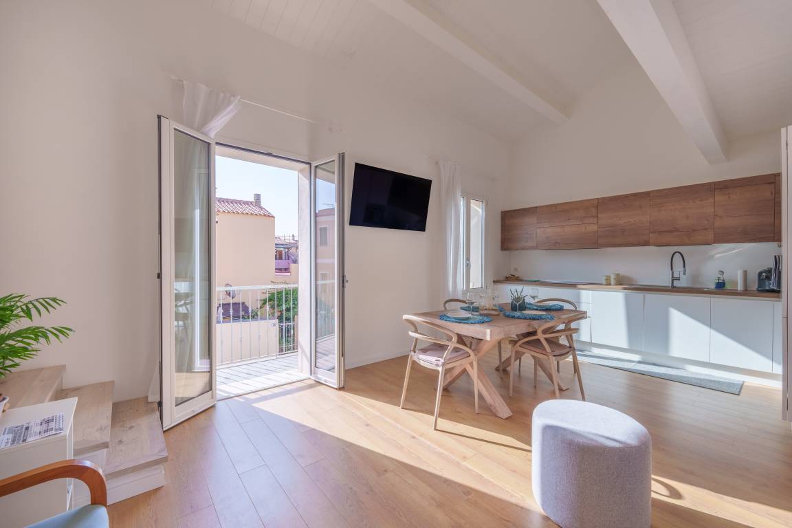 90 M² Apartamento ∙ 3 Habitaciones ∙ 6 Huéspedes - Santa Teresa Gallura