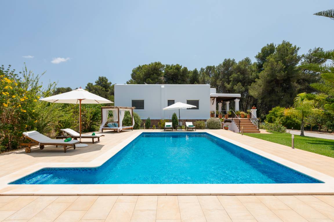 180 M² Villa ∙ 4 Chambres ∙ 6 Personnes - Île de Ibiza