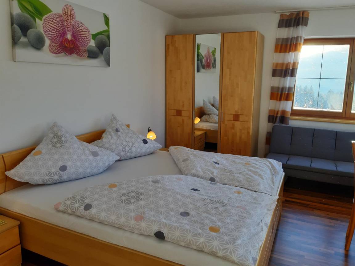 75 M² Ferienwohnung ∙ 2 Schlafzimmer ∙ 4 Gäste - Wattens