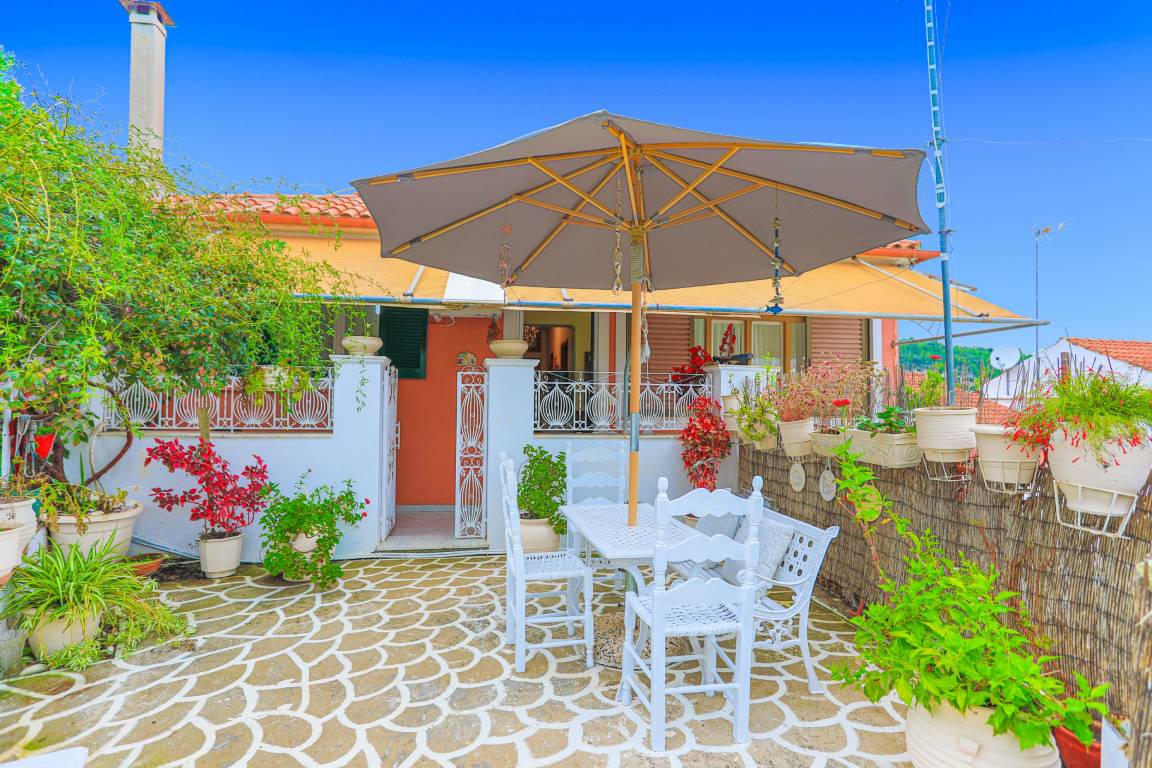 30 M² Ferienhaus ∙ 2 Schlafzimmer ∙ 5 Gäste - Paxos