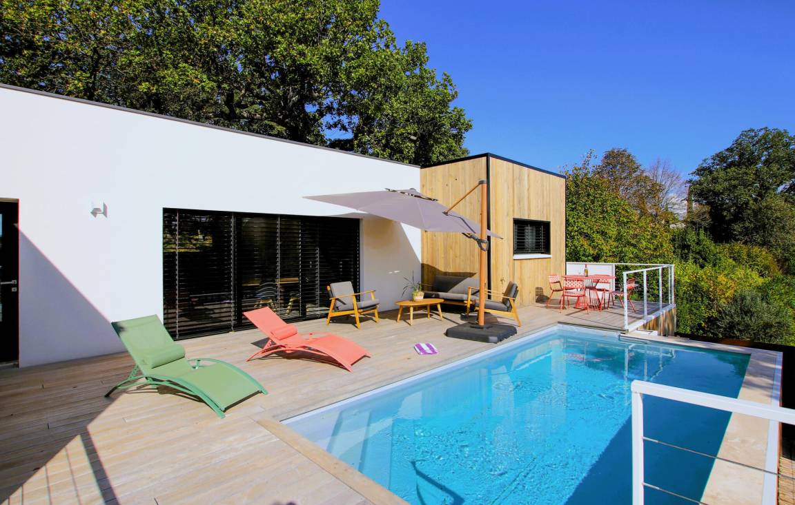 160 M² House ∙ 4 Bedrooms ∙ 10 Guests - Drôme