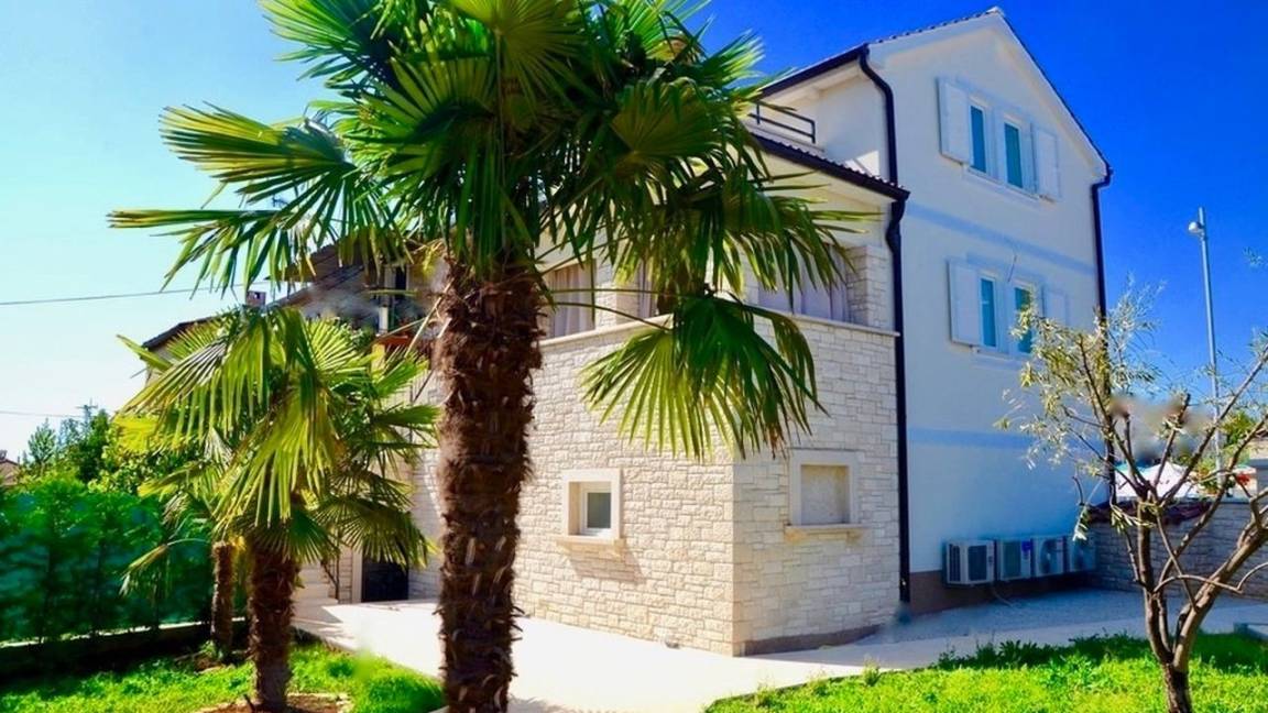 60 M² Appartement ∙ 2 Slaapkamers ∙ 4 Gasten - Poreč