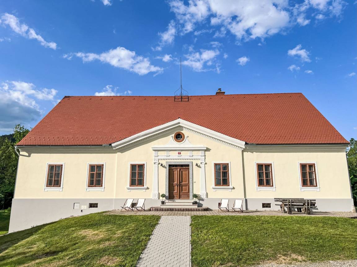 110 M² Apartment ∙ 1 Bedroom ∙ 8 Guests - Pohorje