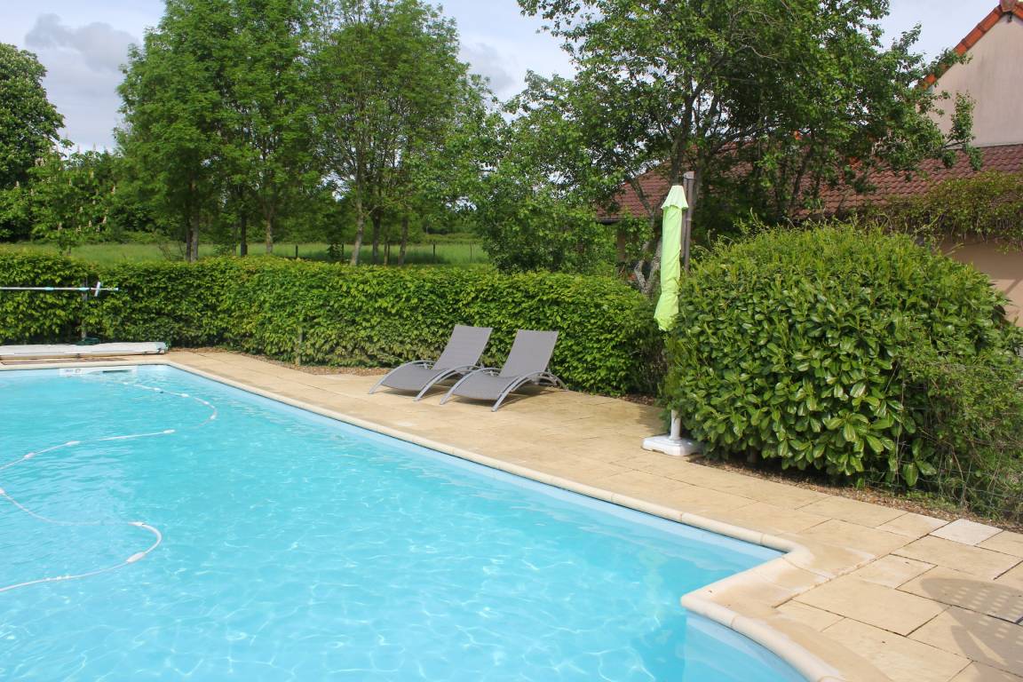 64 M² Maison De Vacances ∙ 2 Chambres ∙ 4 Personnes - Nièvre